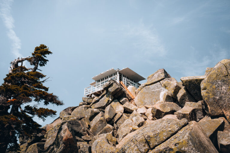 The Best Fire Lookout Hikes in Washington: History, Views & Overnight ...