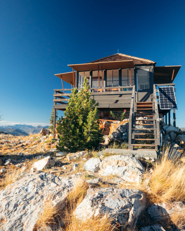 The Best Fire Lookout Hikes in Washington: History, Views & Overnight ...