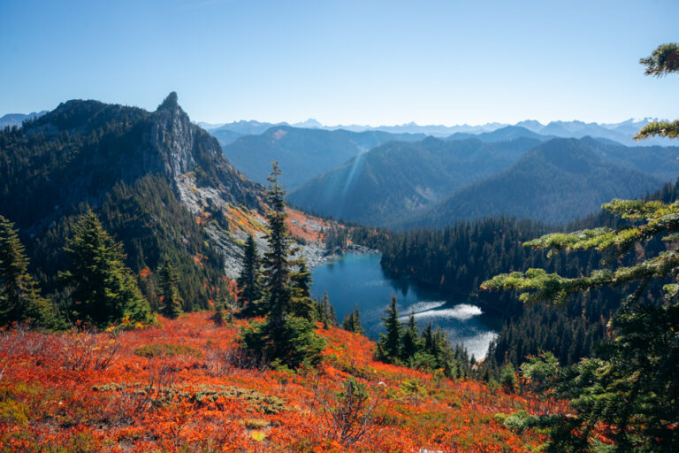 The Ultimate Guide to Washington Fall Hikes (Larch Trails + Autumn ...