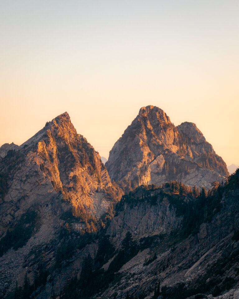 10 Epic Hikes on the Mountain Loop Highway (Washington Trail Guide ...