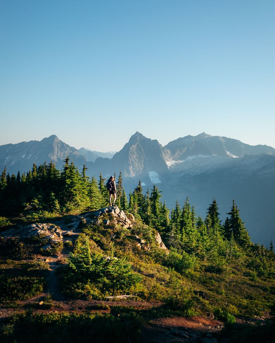 11 Epic Hikes on the Mountain Loop Highway (Washington Trail Guide ...