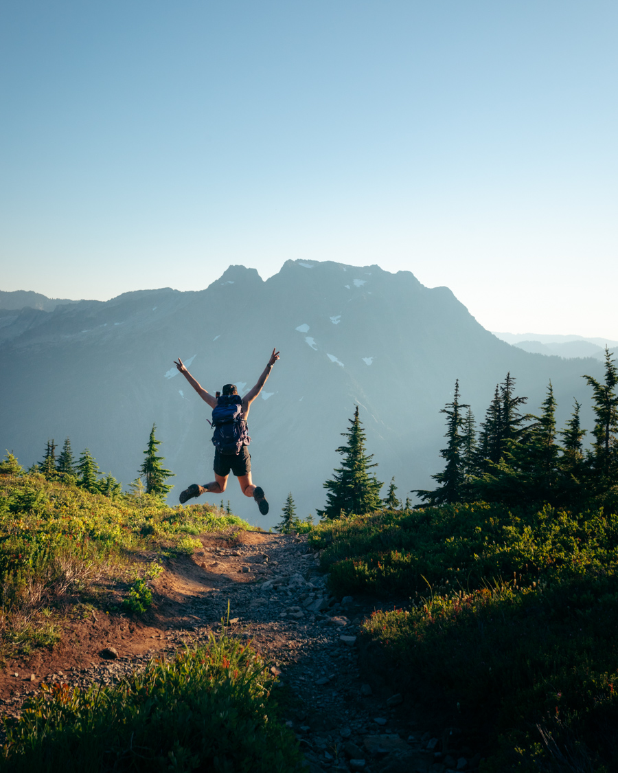 10 Epic Hikes on the Mountain Loop Highway (Washington Trail Guide ...