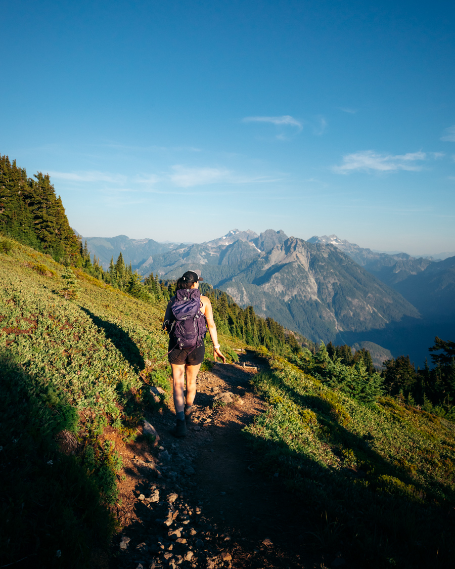 11 Epic Hikes on the Mountain Loop Highway (Washington Trail Guide) - The Trekking Mama